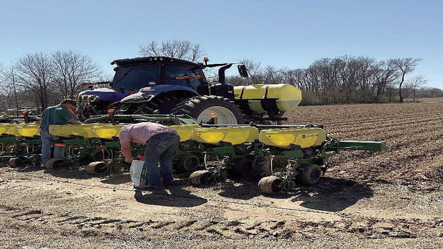 Farm demonstration trails strengthen crops